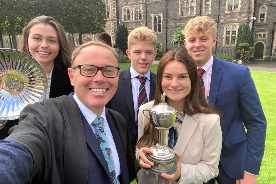 Mr Cairns named Headmaster of the Year | Brighton College